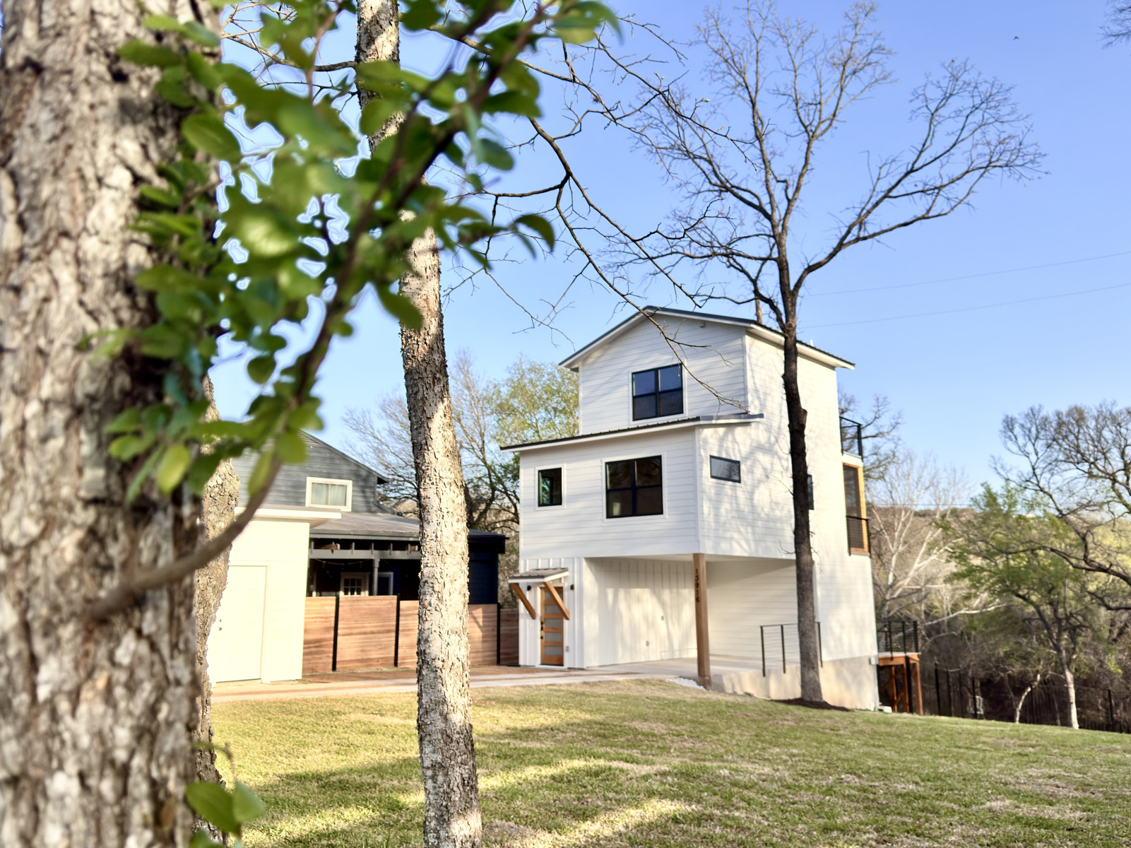 Hummingbird Lane - Small House Solutions
